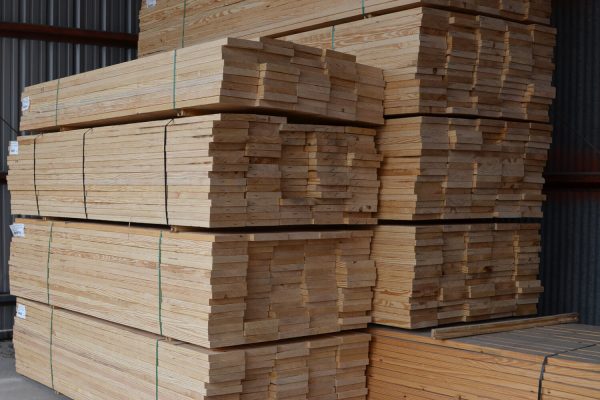 Dimensional & Rough Sawn Lumber – Lodge Lumber