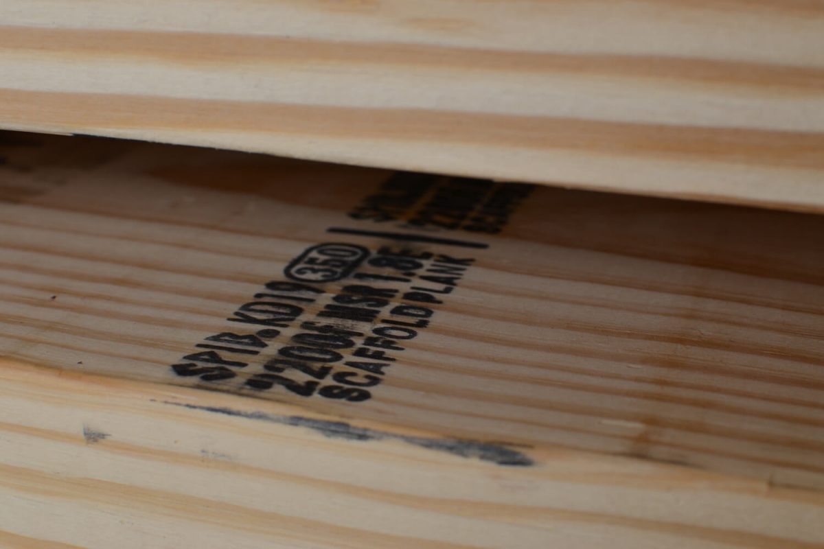 Dimensional & Rough Sawn Lumber - Lodge Lumber